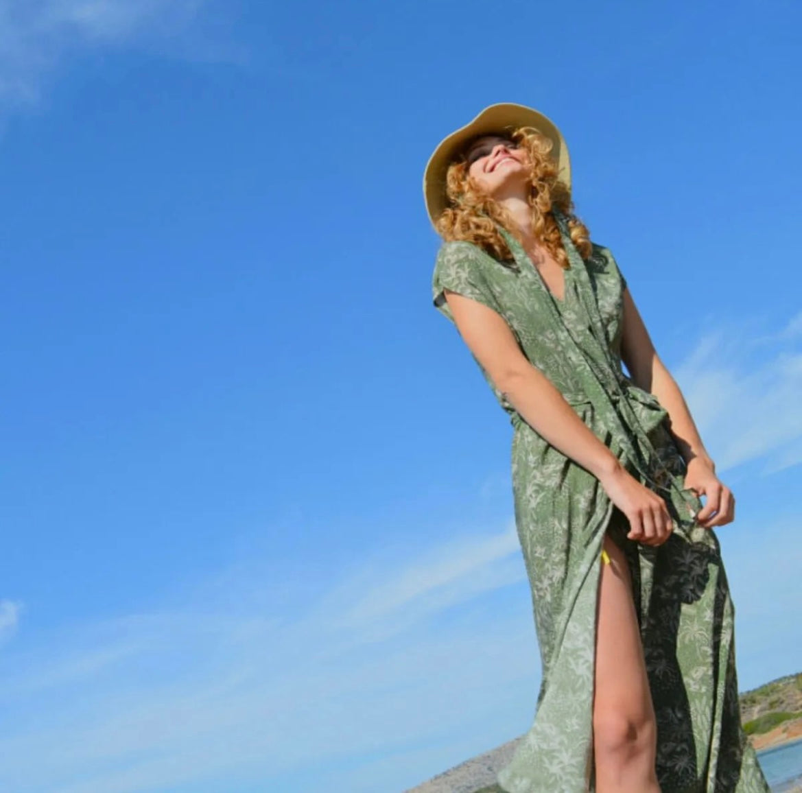 BLUE CICADA – PORTES OF GREECE