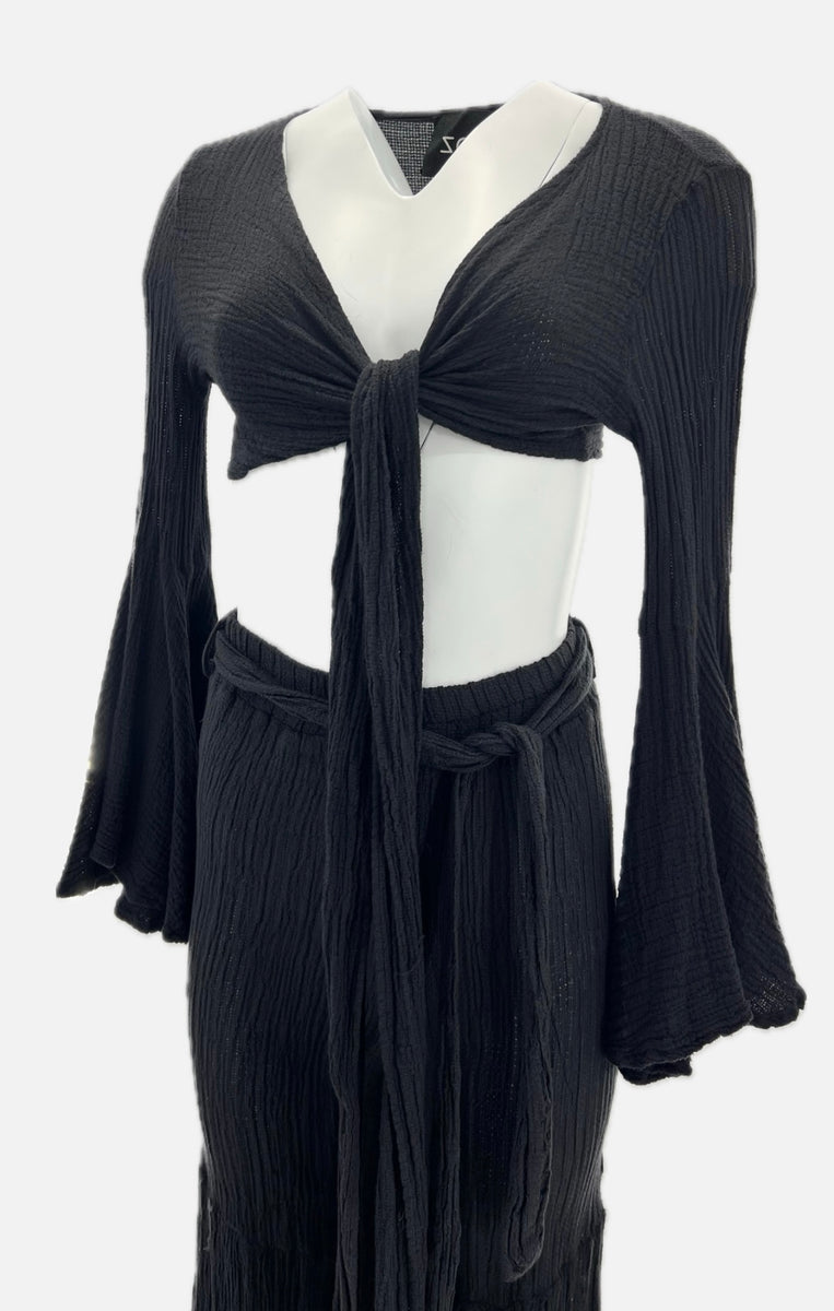 “Alicia” Crop Top - Charcoal – PORTES OF GREECE